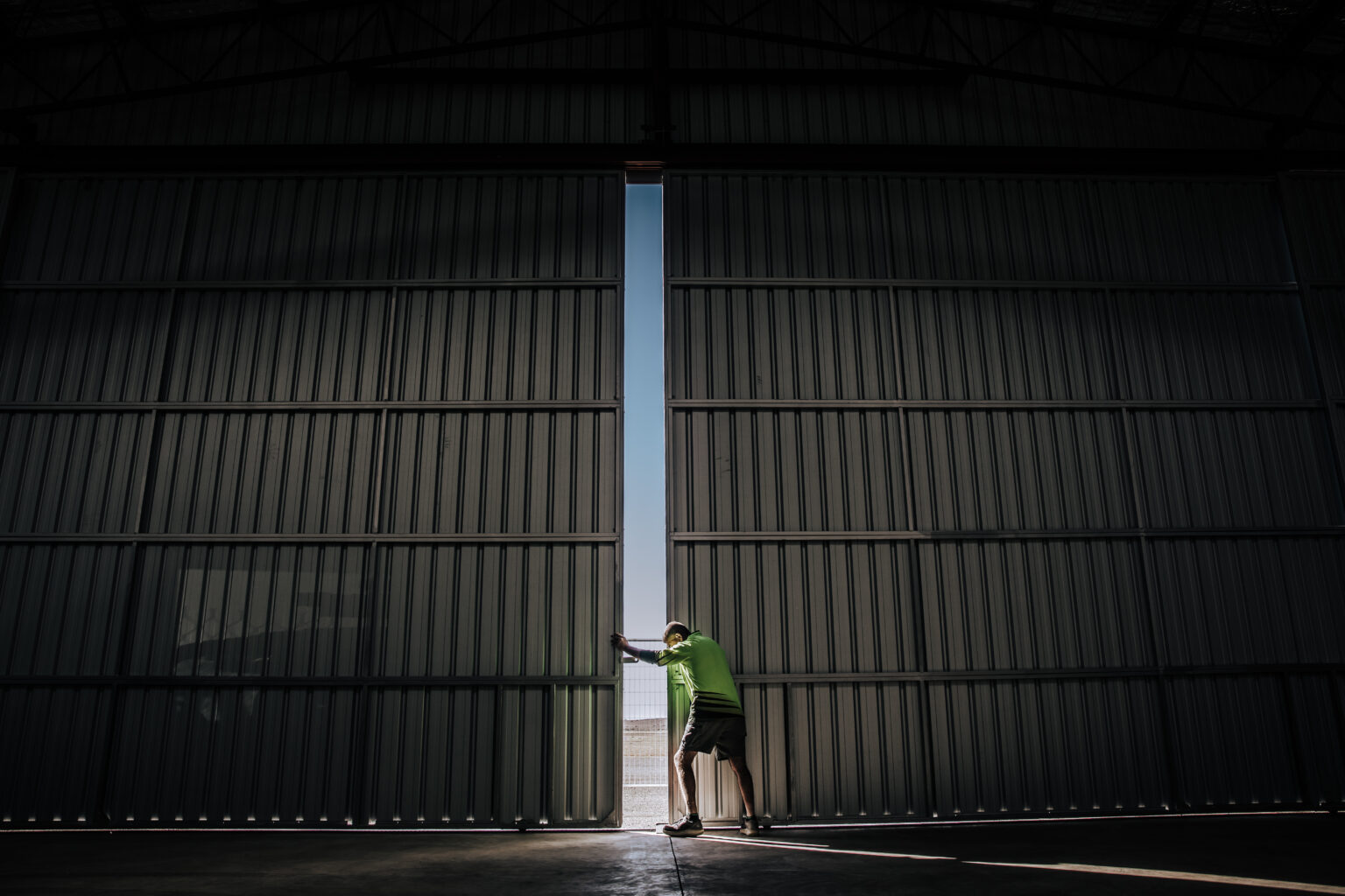 Broken Hill Hanger - Ezy Projects